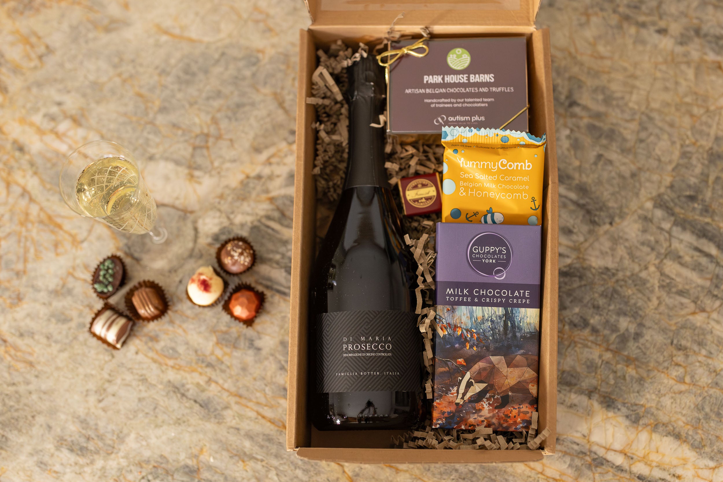 Prosecco & Chocolate Hamper – Yorkshire's Finest Hampers Limited